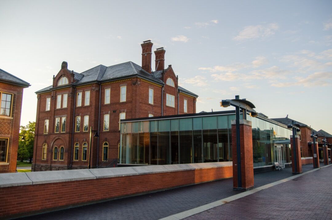 Humber fellowships unite for the first time at Lakeshore campus ...